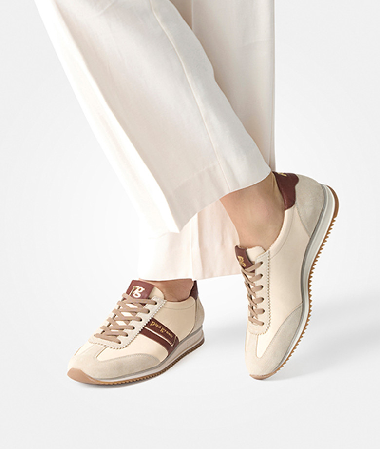 Discover the new Paul Green collection online