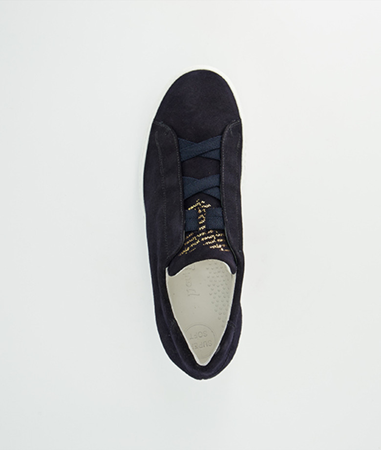 Discover the new Paul Green collection online
