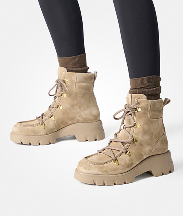 Discover the new Paul Green collection online