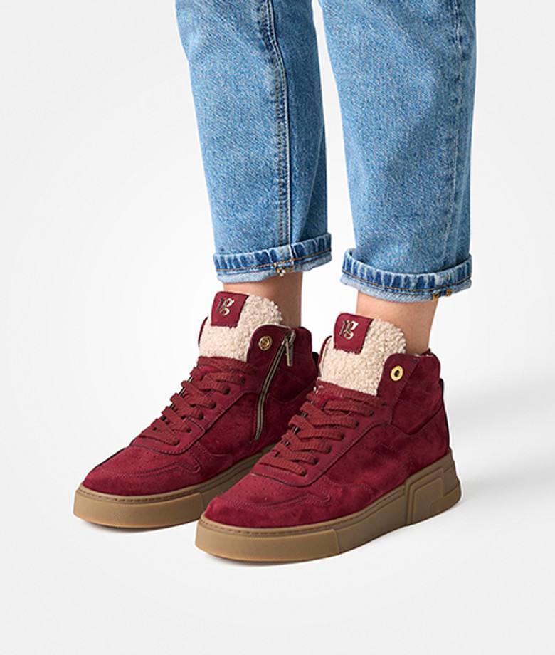 Discover the new Paul Green collection online