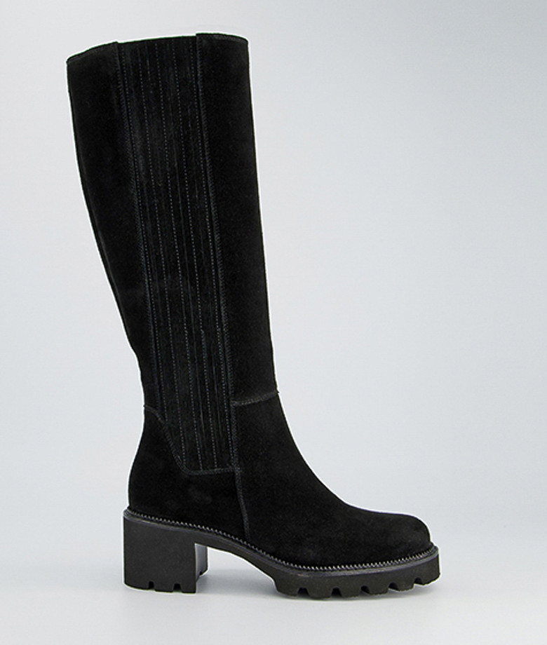 Discover the new Paul Green collection online